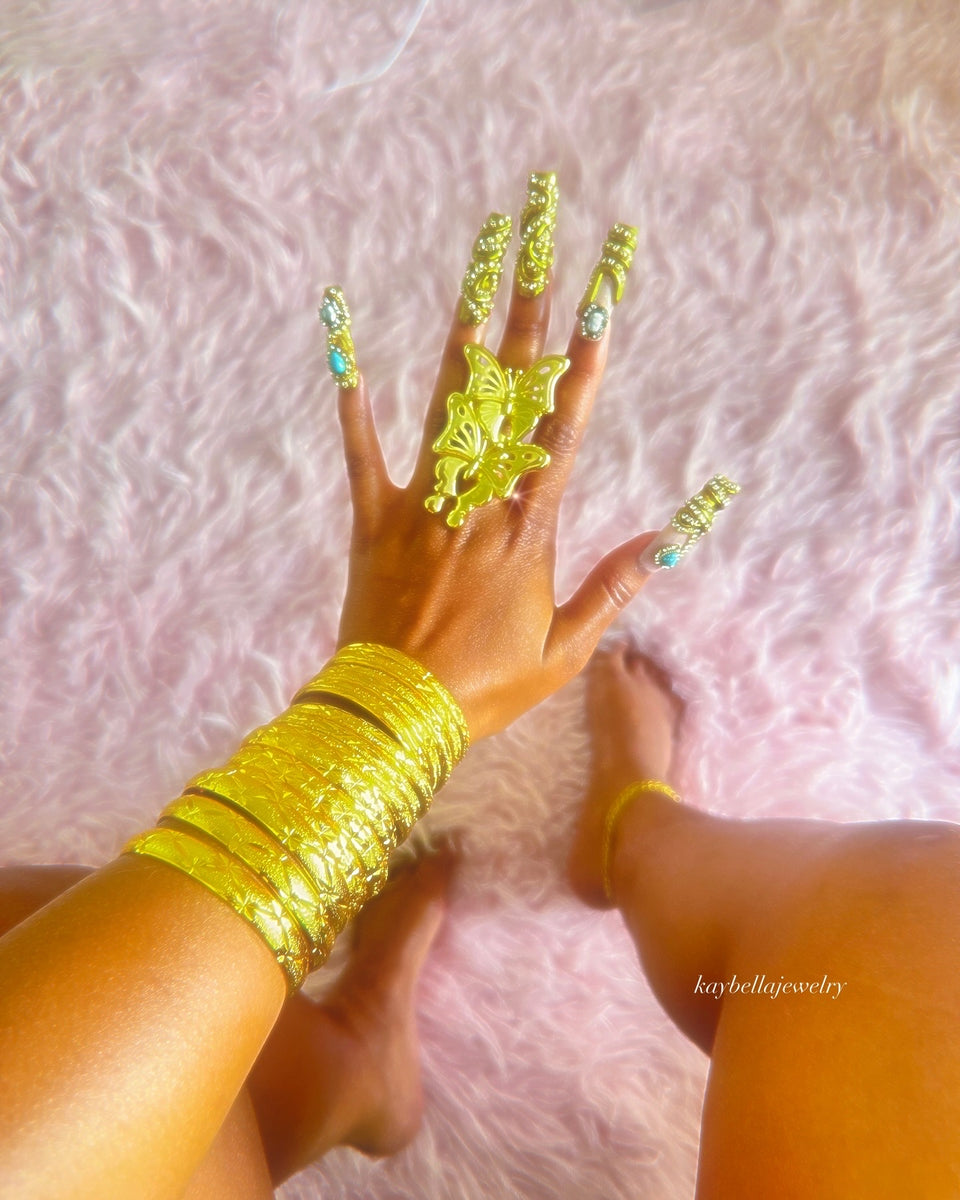 90’s Fine Bangles – ShopKayBella